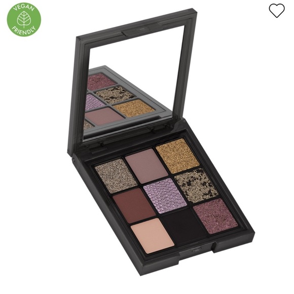 HUDA BEAUTY | Makeup | Nib Jaguar Huda Beauty Wild Obsessions Eyeshadow ...